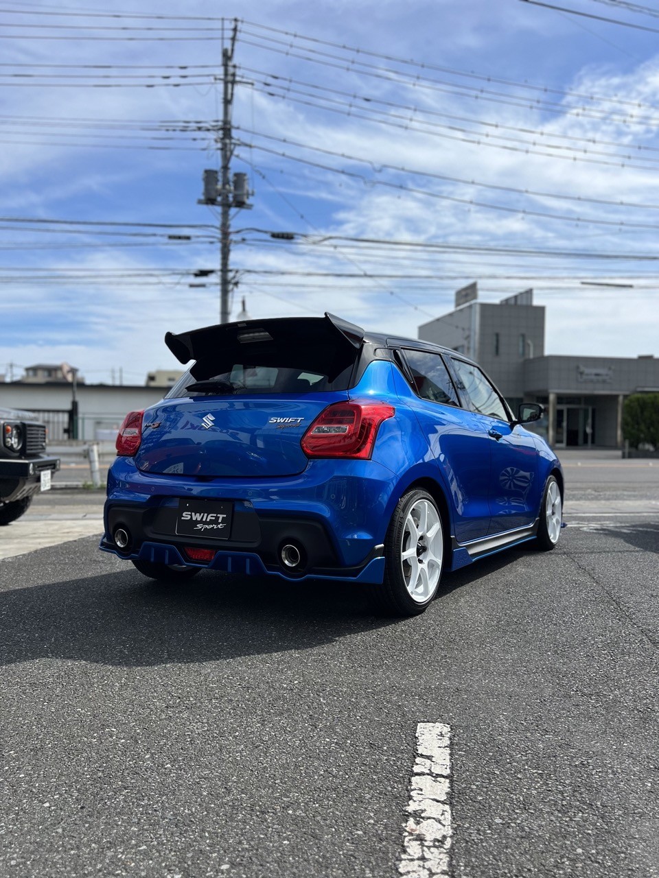 スイフトスポーツZC33S ブルーブラック2トン TYPE-S｜スタッフによるクルマ紹介｜お店ブログ｜スズキアリーナさいたま中央